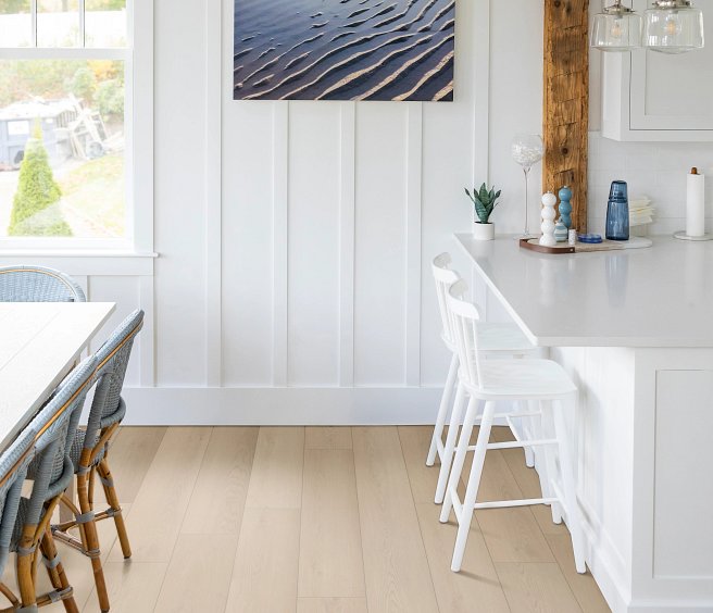 Coretec Plus Grande Golden Halo Oak 9" x 82"– GreenFlooringSupply.com
